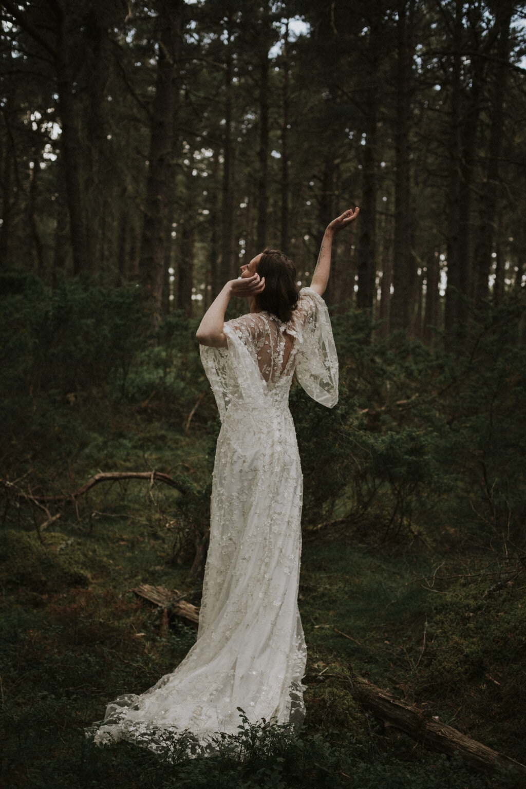 Romantic Forest Elopement Wedding Scotland Editorial - Bernadeta Kupiec ...