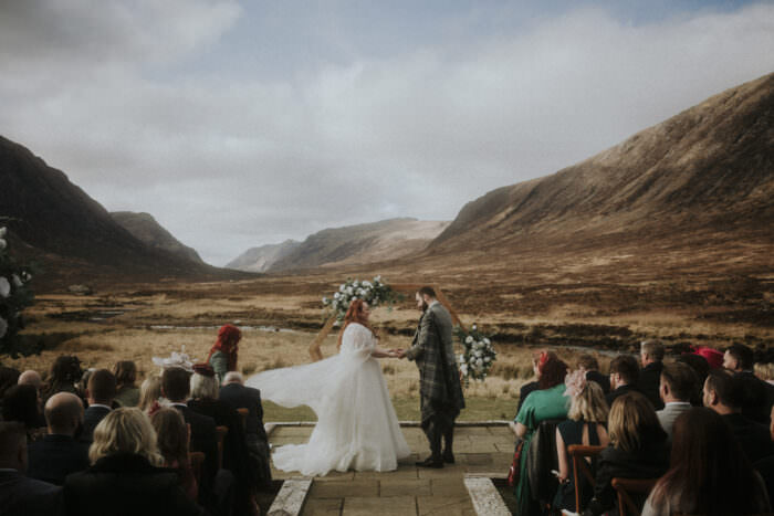 A Relaxed Kingshouse Hotel Wedding In Glencoe In March
