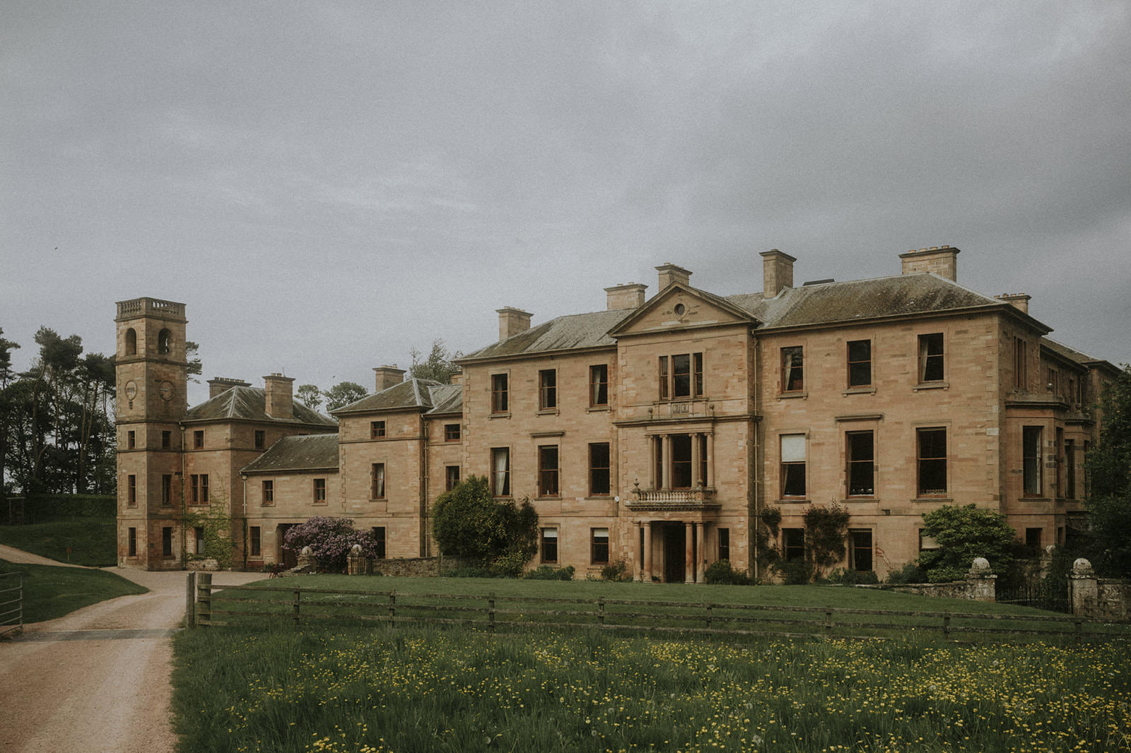 A Romantic Cambo Estate Wedding In May