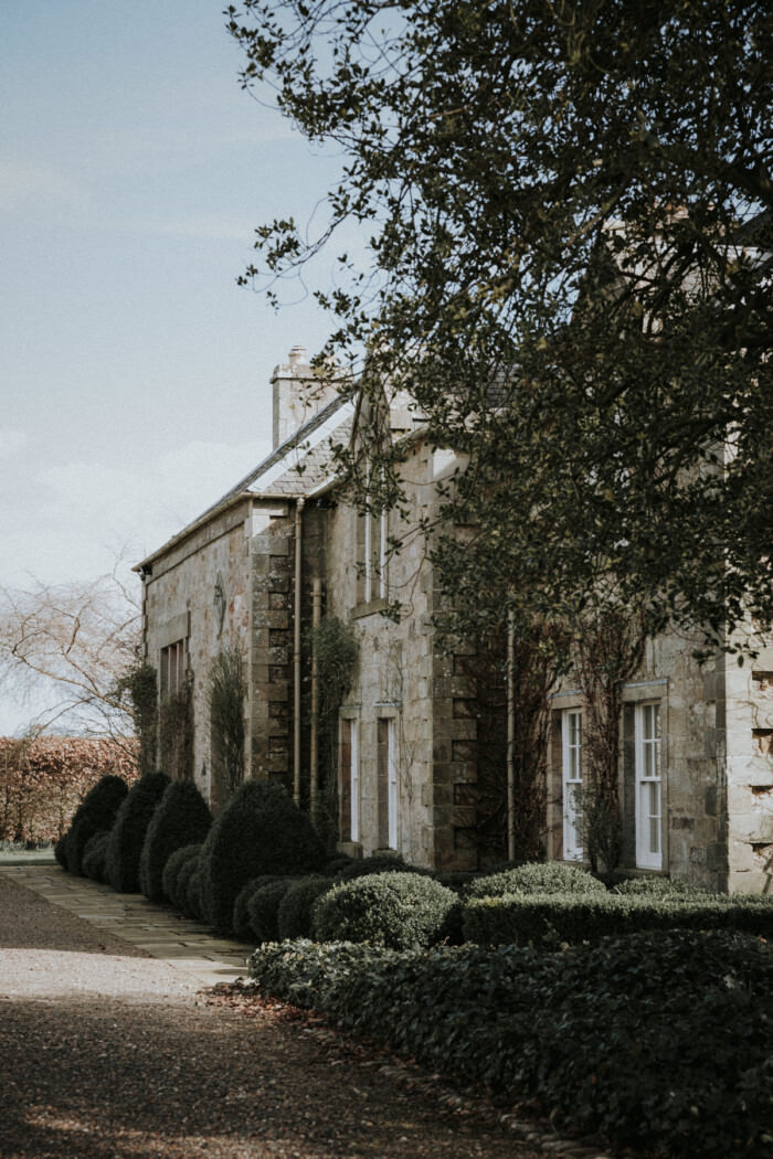 Romantic Wedding at Rosebery House - Bernadeta Kupiec Photography