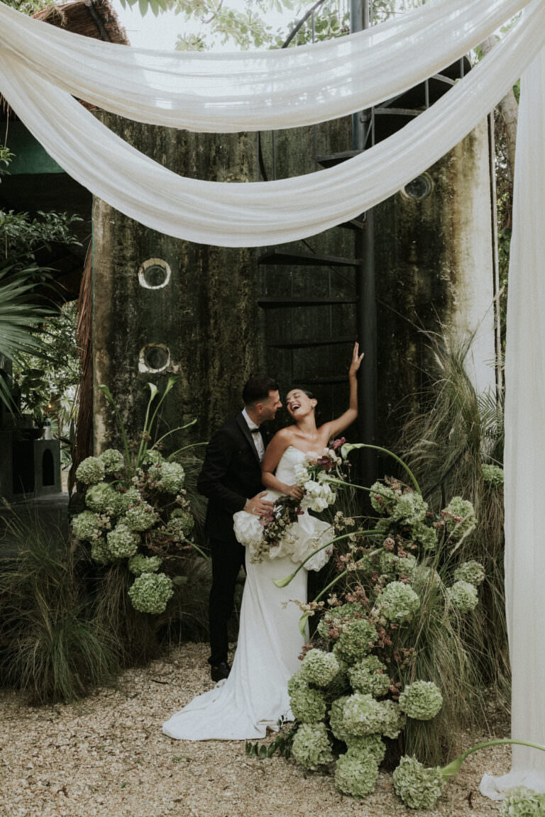 Chic Jungle wedding at Kima Tulum - Bernadeta Kupiec Photography