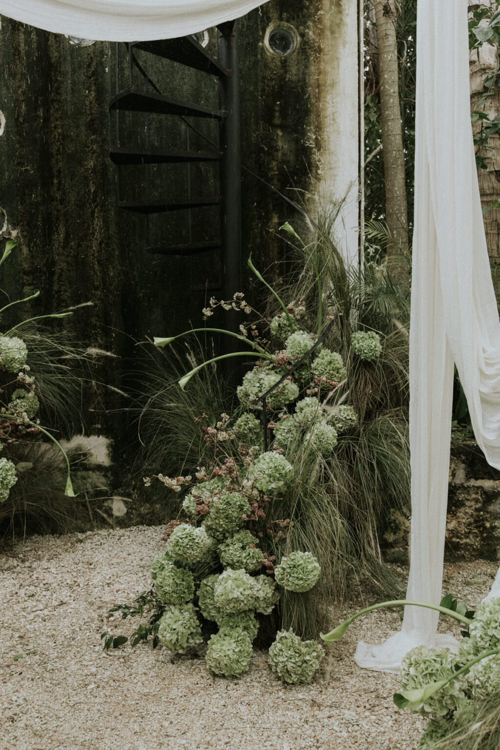 Chic Jungle wedding at Kima Tulum - Bernadeta Kupiec Photography