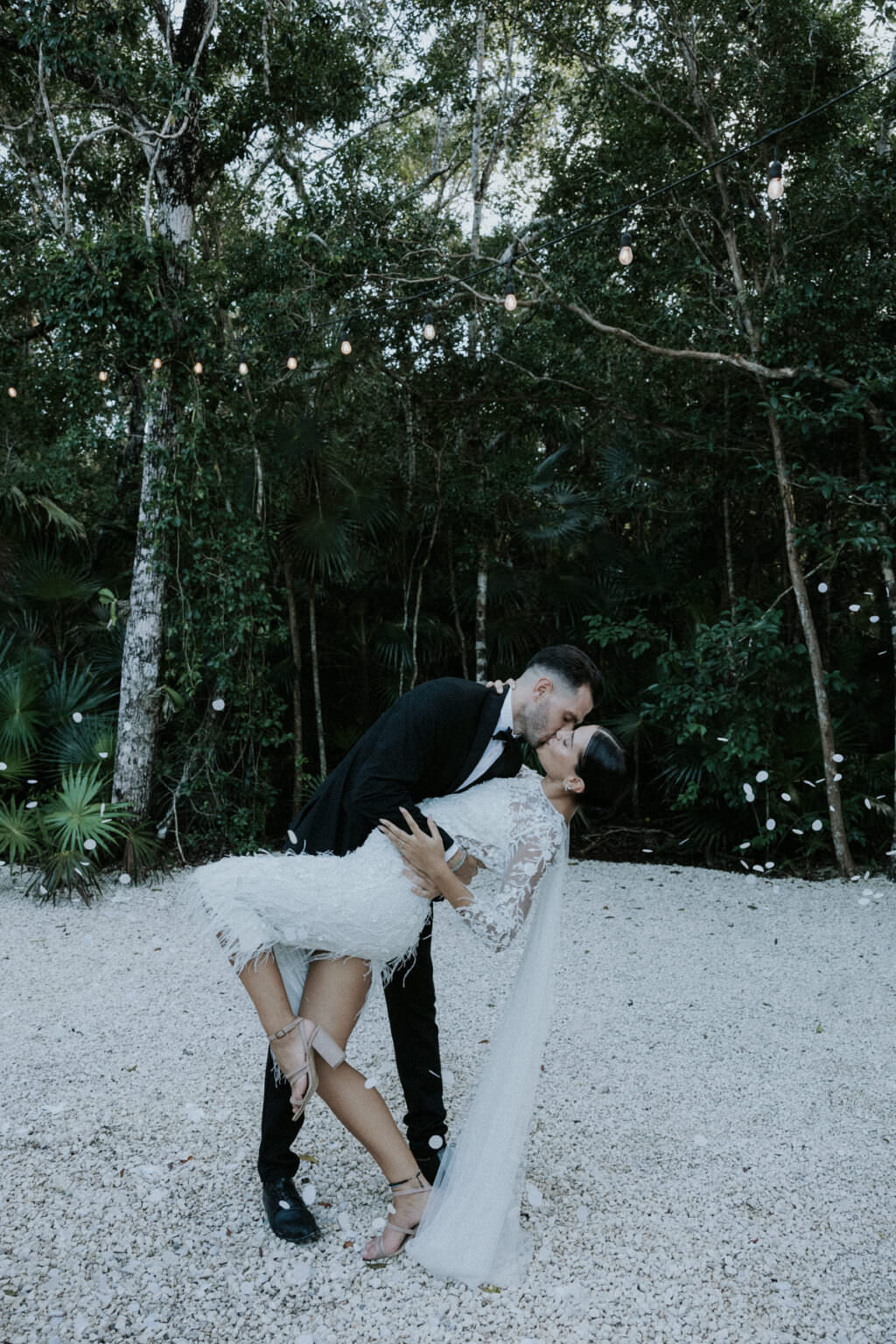 Chic Jungle wedding at Kima Tulum - Bernadeta Kupiec Photography